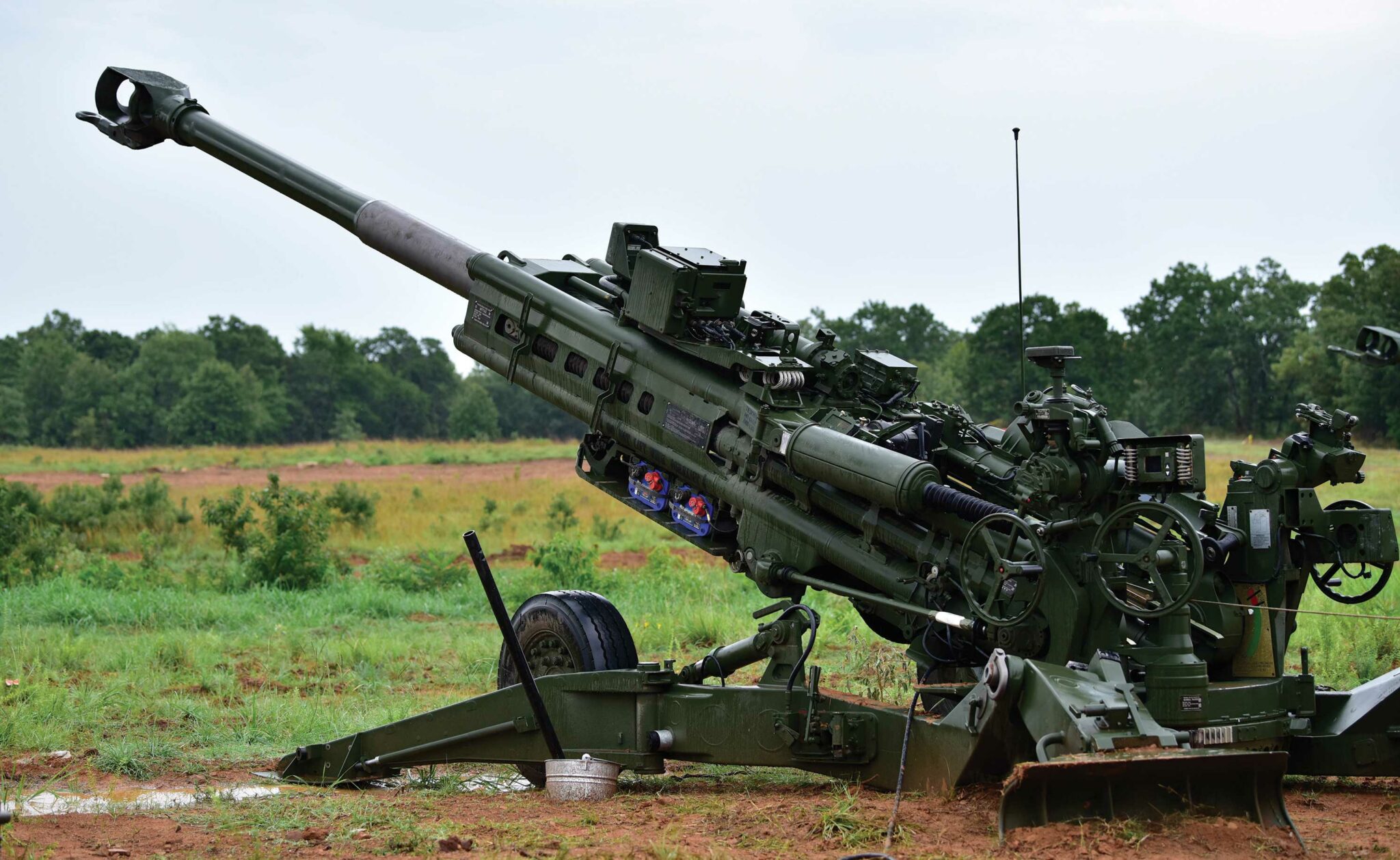 US Army Taps Sarcos Defense to Test Howitzer Robotic Arm - Defencenet.ae